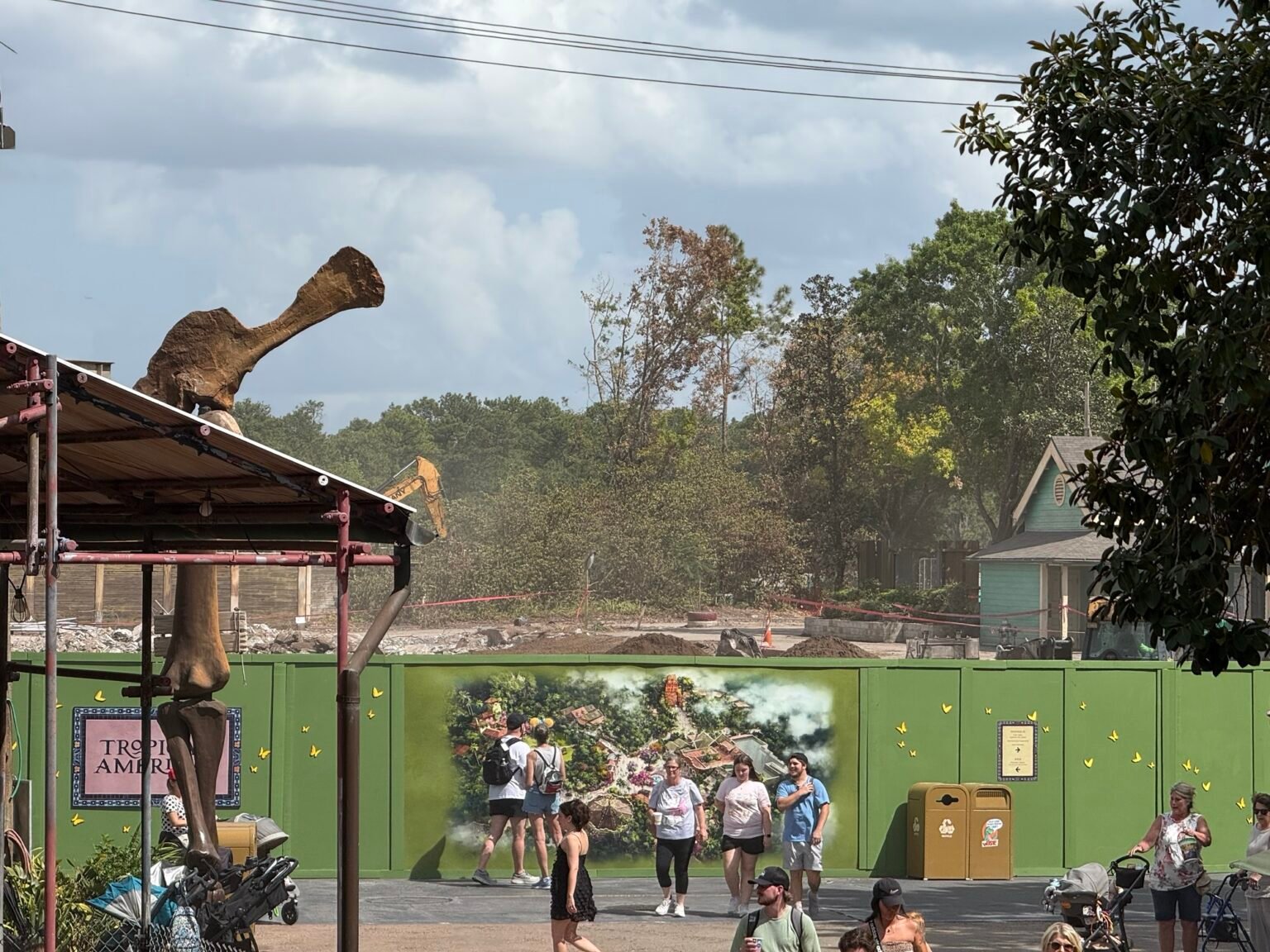 Dinoland USA/Tropical Americas Construction Update - Disney's Animal ...