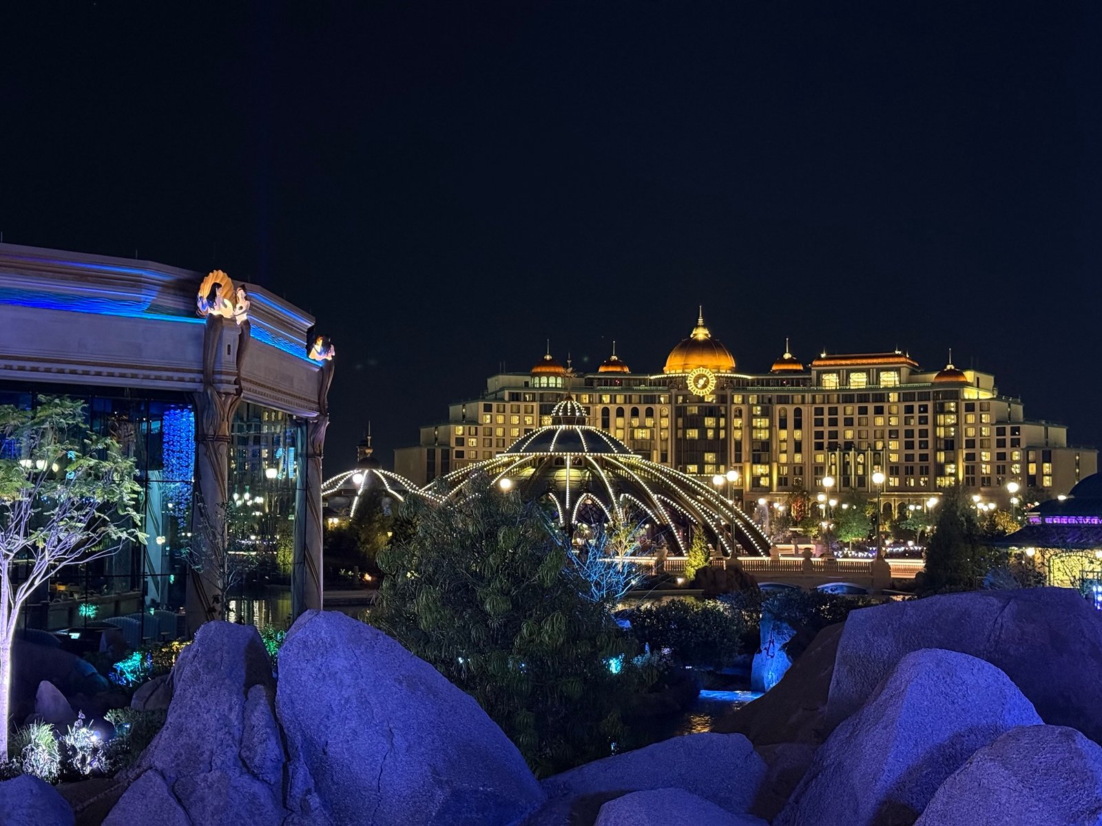 Universal Debuts The New Cosmos Fountain Show At Universal Epic ...